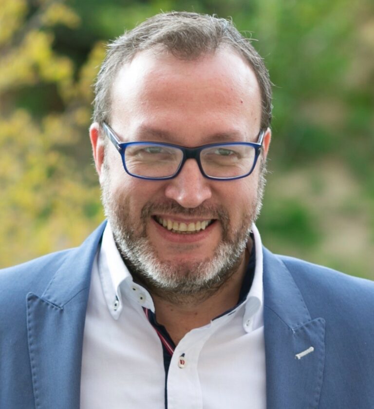 El impacto de la salud mental en el entorno laboral, entrevista a Juan ...